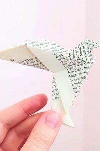 31 Gorgeous Book Page Crafts Ideas