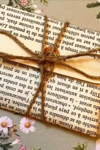 31 Gorgeous Book Page Crafts Ideas