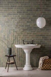 32 Stunning Green Tile Bathroom Ideas