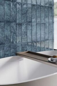 33 Timeless Blue Tile Bathroom Ideas
