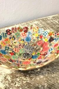 32 Button Crafts You'll Wish You Tried Years Ago