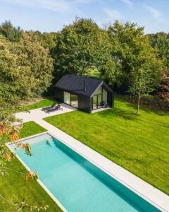 22 Stunning Pool House Design Ideas That Scream Luxury