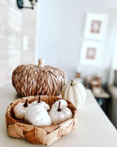 21 Stunning Minimalist Fall Decor Ideas That Spark Joy
