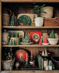 18 Timeless Vintage Christmas Decor Ideas That Transport You Home