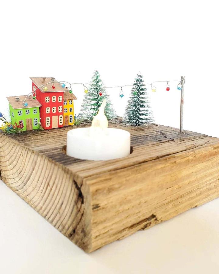 21 Miniature Christmas Crafts & Decor For Tiny Holiday Magic