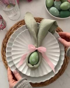 15 Easter Place Setting Ideas That Charm Every Guest